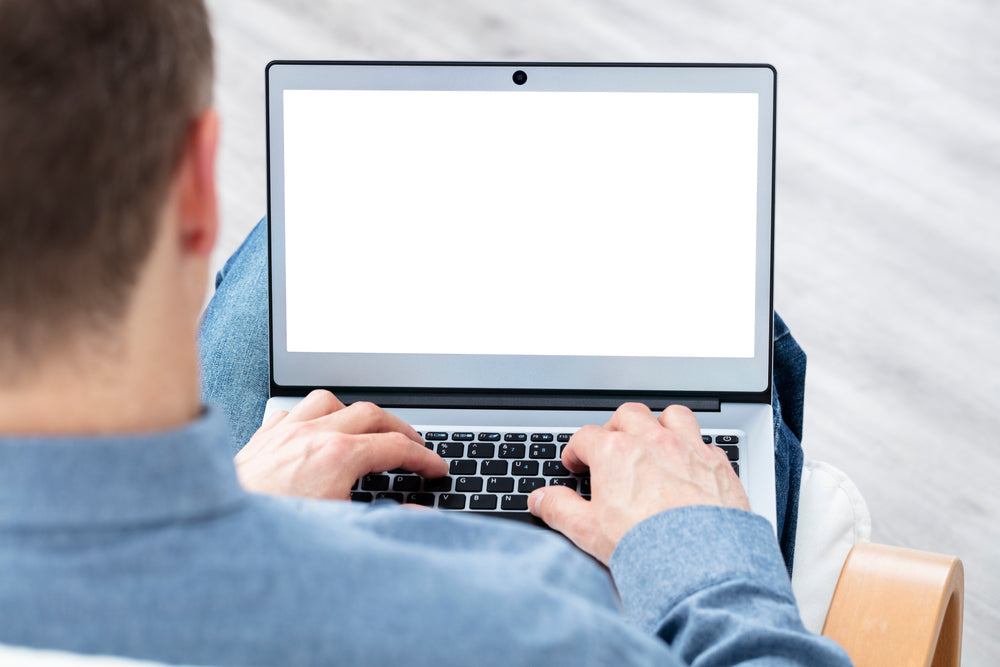 Men, You Probably Shouldn't Work With Your Laptop on Your Lap – HercLéon